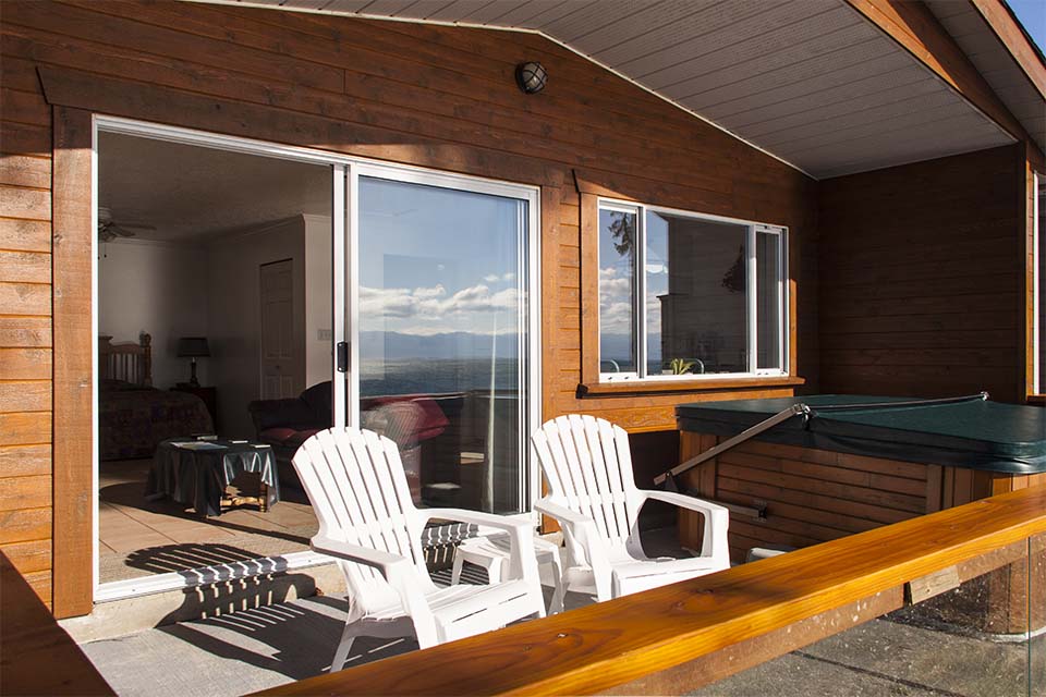 Fossil Bay Resort - Large Sundeck