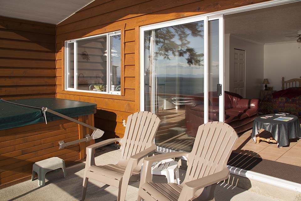 Fossil Bay Resort - Large Sundeck