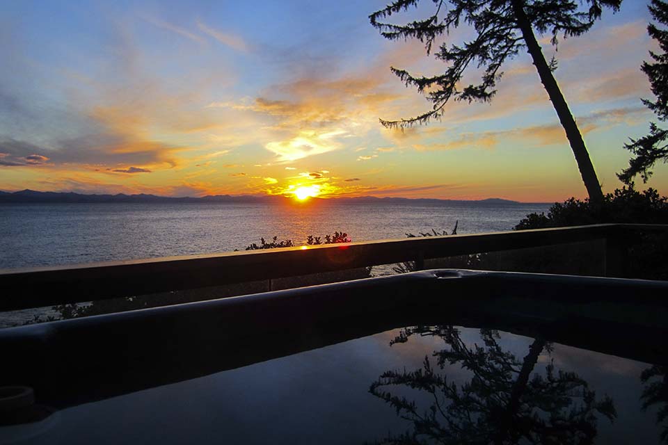 Fossil Bay Resort - Private Hot Tub